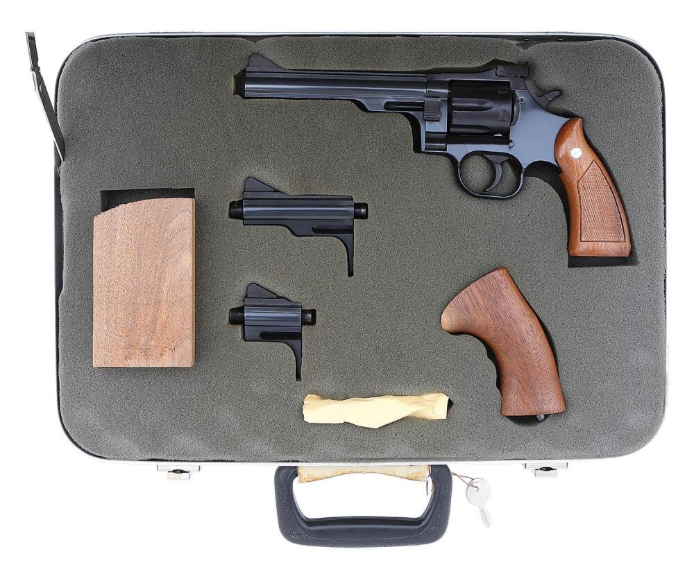 Dan Wesson Model 15 Double Action Revolver Pistol Pack