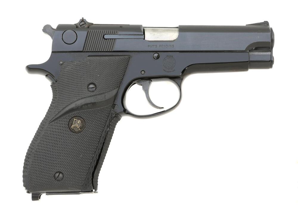 Smith & Wesson Model 39-2 Semi-Auto Pistol