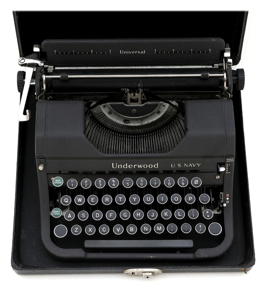 WWII USN Underwood Typewriter with Case