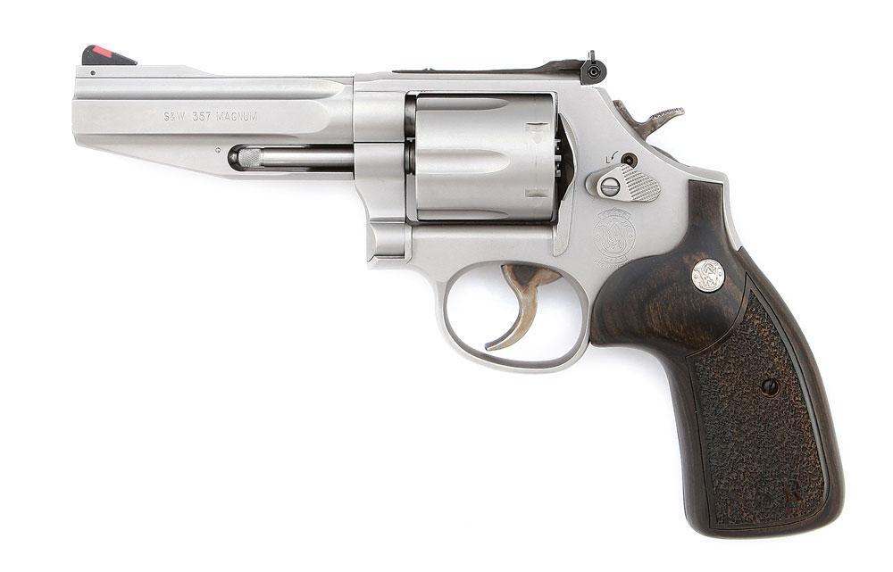 Smith & Wesson Model 686-6 SSR Distinguished Combat Magnum Pro Series ...