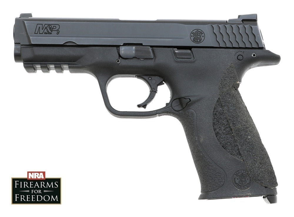 Smith & Wesson M&P9 Semi-Auto Pistol